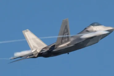 Unveiling the UAE's F-16E/F Block 60 'Desert Falcon': A Unique Fighter ...