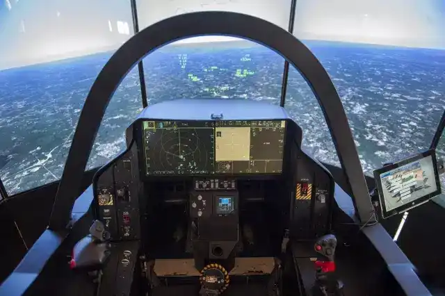The F-35 Cockpit: Advanced Design and Cutting-Edge Technology - Bolt Flight