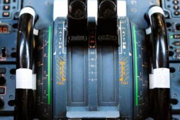 Throttle Lever - Bolt Flight