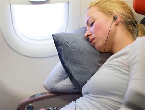 Best Travel Pillows for Long-Haul Flights: The Ultimate Comfort Guide ...