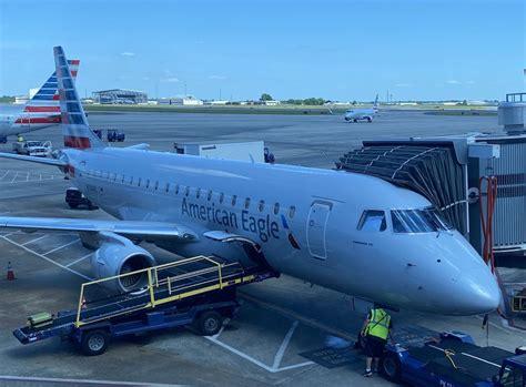 5 Reasons We Love Flying the Embraer E175 - Bolt Flight