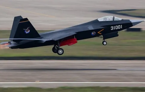 Shenyang FC-31: China's Rising Fifth-Generation Stealth Fighter - Bolt ...