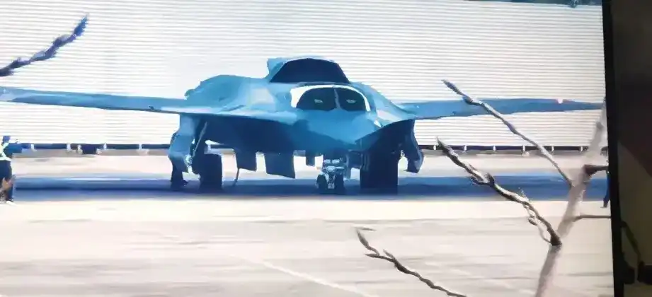 The World’s Largest Fighter Plane: First Close Look at China’s Ultra ...