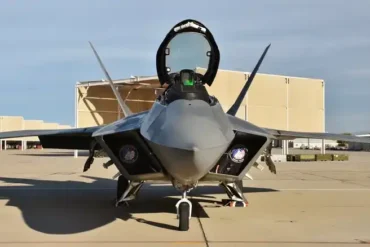 Inside the F-22 Raptor: An Unfiltered Look Into America's Stealth ...