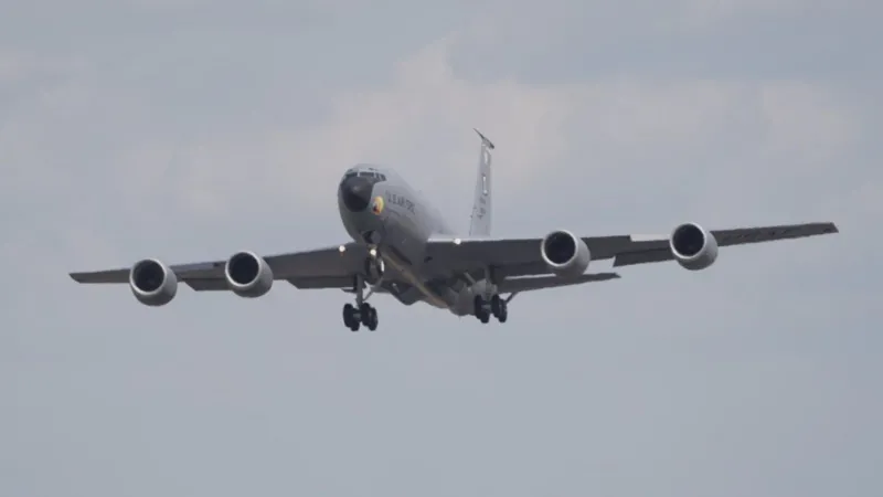 Rare F-22 Raptors Draw Plane Enthusiasts to RAF Lakenheath Amid Rising ...
