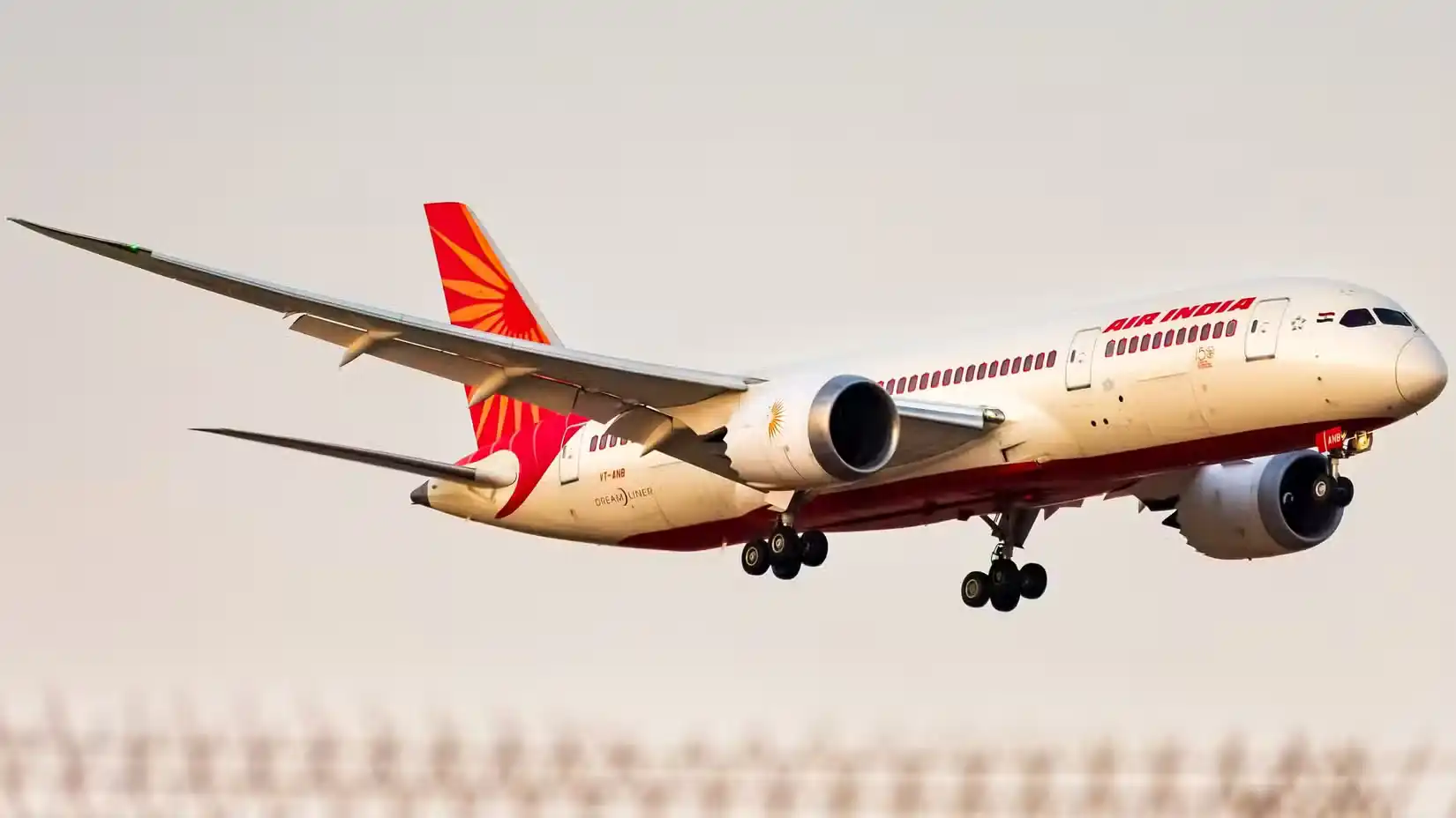 Air India Boeing 787 Makes Sudden Midair U-Turn to Hong Kong After ...