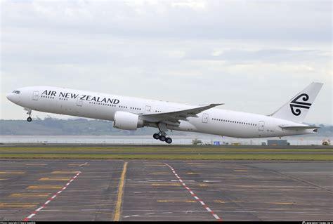 Air New Zealand Boeing 777 Skids Off Runway at Auckland Due to Late ...