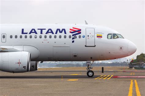 Colombia’s Strategic Airlift Surge: LATAM’s Bogotá–Curaçao Route ...