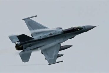 Aviation Showdown: Boeing vs Lockheed Martin - Which Rules the Skies ...