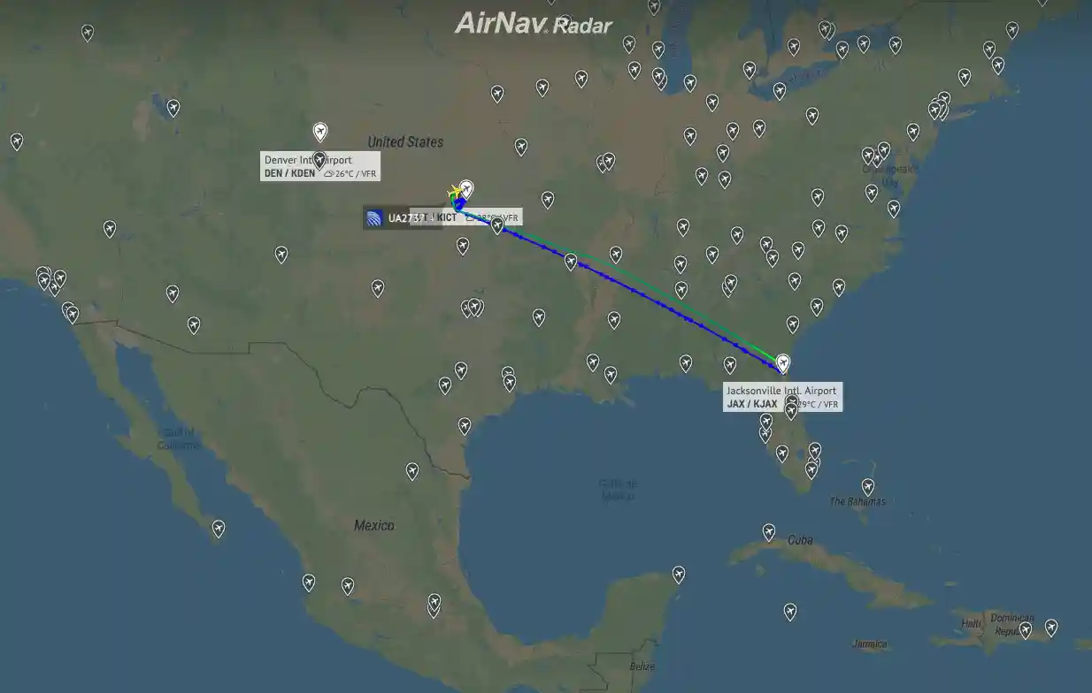 Mid-Air Emergency: United Airlines Boeing 737 MAX 8 Diverts to Wichita ...