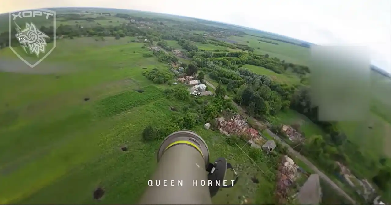 Ukraine Tests Cutting-Edge Fiber-Optic FPV Drone Armed With Grenade ...