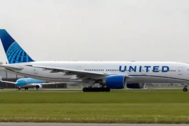 Lufthansa Flight LH752's Emergency Turnaround: A Detailed Examination ...