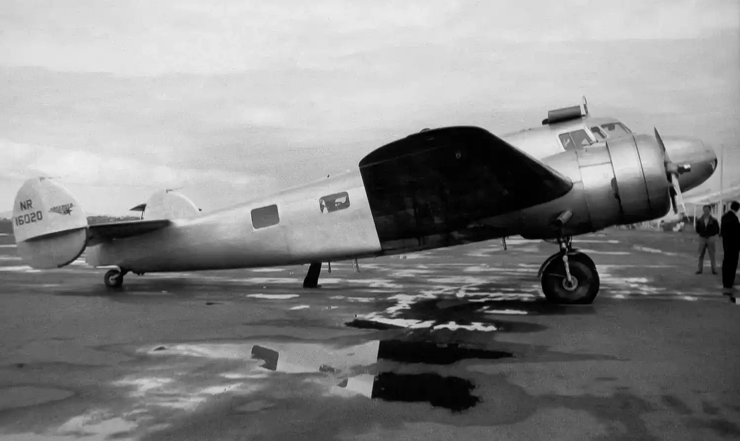 Amelia Earhart's Missing Plane: The Lockheed Electra 10-E and the ...