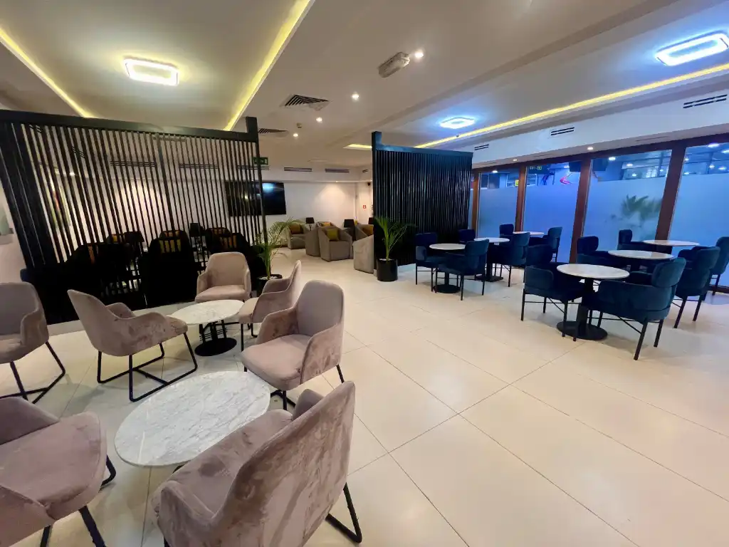 Delta Air Lines Redefines Transatlantic Travel: New Premium Lounge and ...