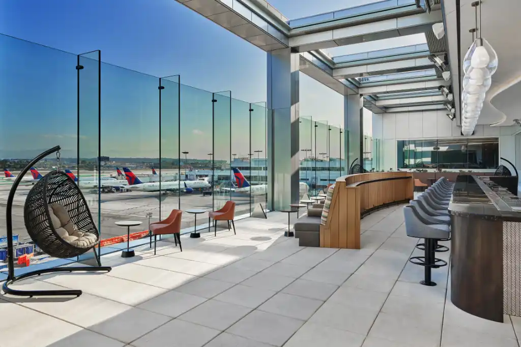 Inside the Crown Jewel of Delta Sky Clubs: Which Airport Has the Best ...
