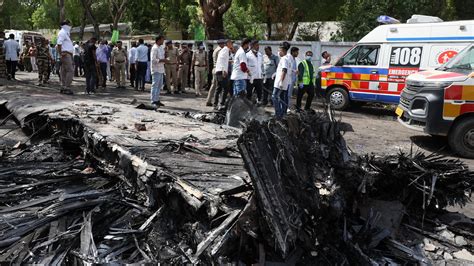 Emirates, Qatar Airways, British Airways, and Etihad Unite to ...