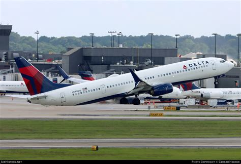 Delta Airlines Grounds Boeing 737-900ER After Flap Detachment Incident ...