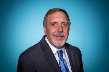 Fast 5: American Airlines’ Chess Moves in Base Maintenance - Bolt Flight