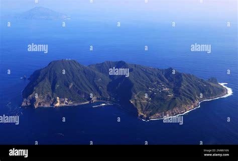 Japan's Tokara Islands in Crisis: Over 1,000 Earthquakes Prompt Urgent ...