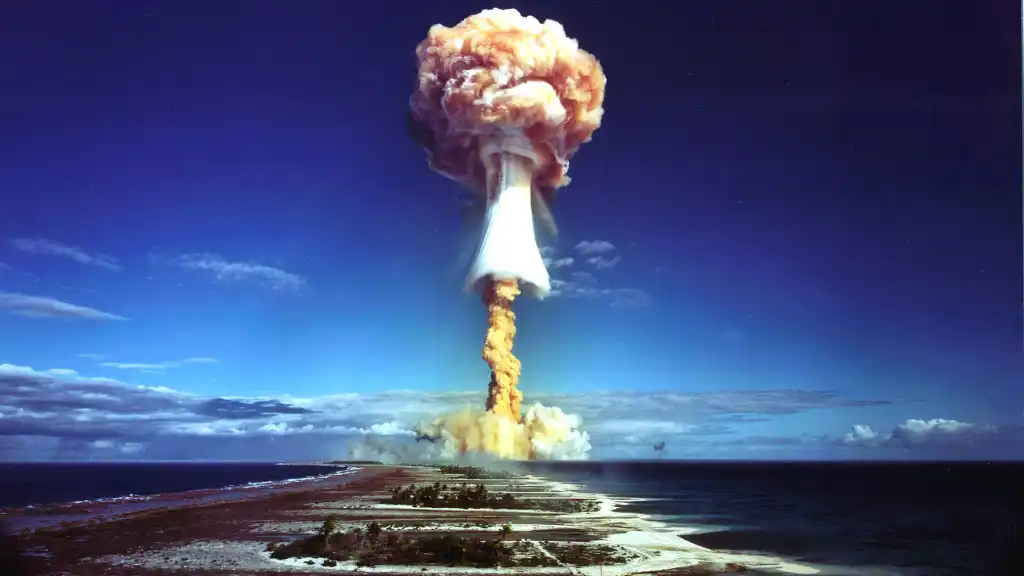 The Rise and Fall of US Nuclear Testing: From Trinity to Global Fallout ...