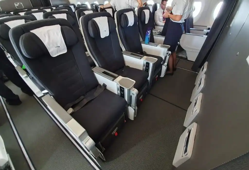 British Airways vs Virgin Atlantic Premium Economy: The Ultimate Long ...
