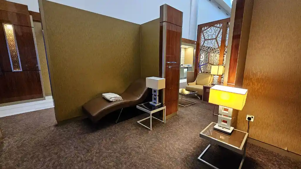 Inside Emirates’ Opulent DXB Business Class Lounge Experience - Bolt Flight