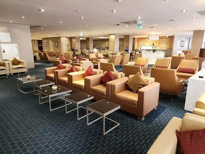Emirates A380 Business Class Review - Bolt Flight