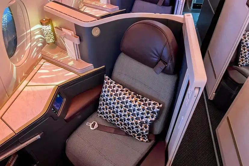 Etihad Business Class Review (Airbus A350-1000) - Bolt Flight
