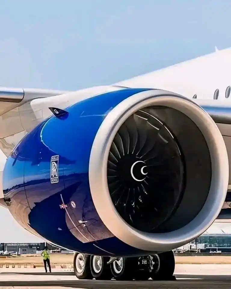 Why the Airbus A350-1000 Dominates Long-Haul Fuel Efficiency Like No ...