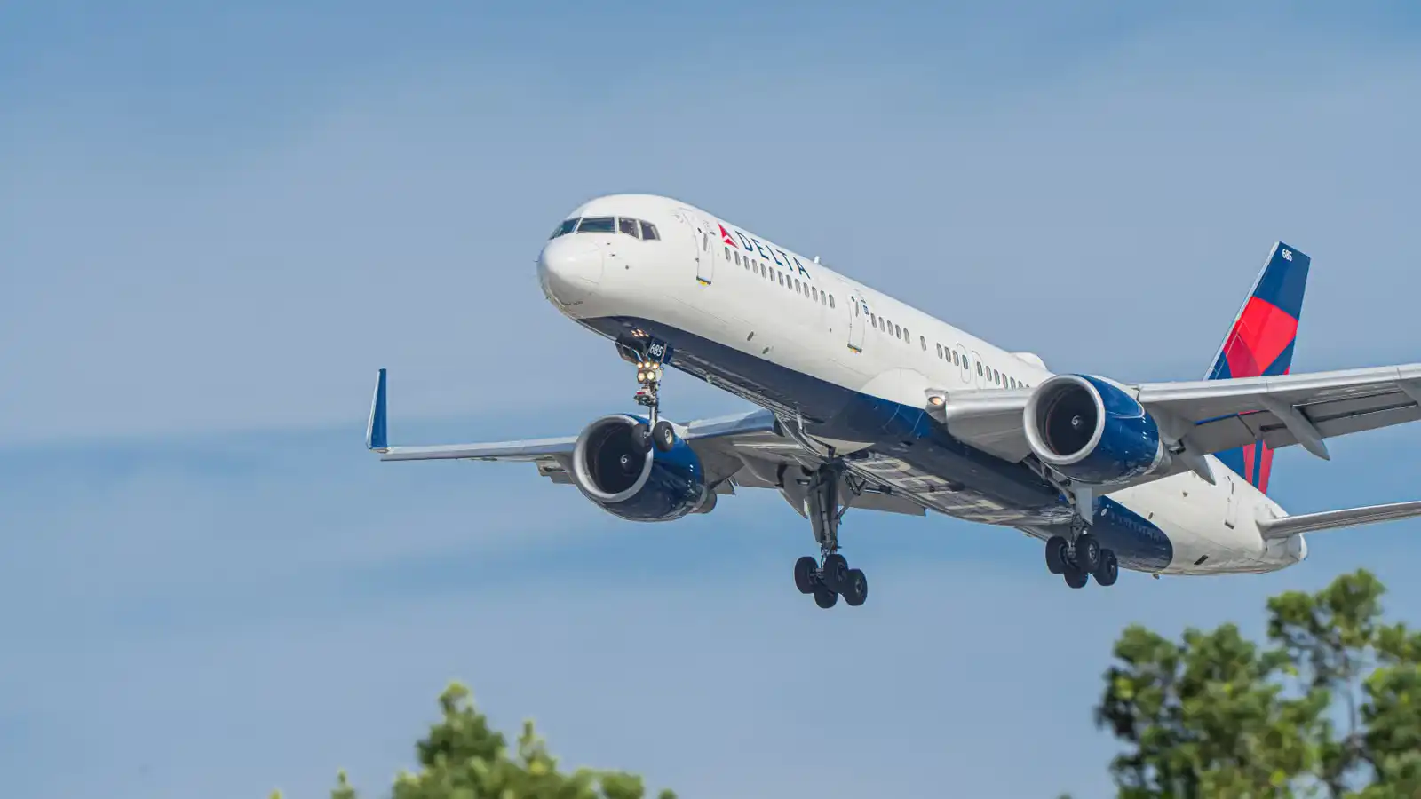 Why Narrowbody Aircraft Are Dominating Long-Haul Routes in Modern ...