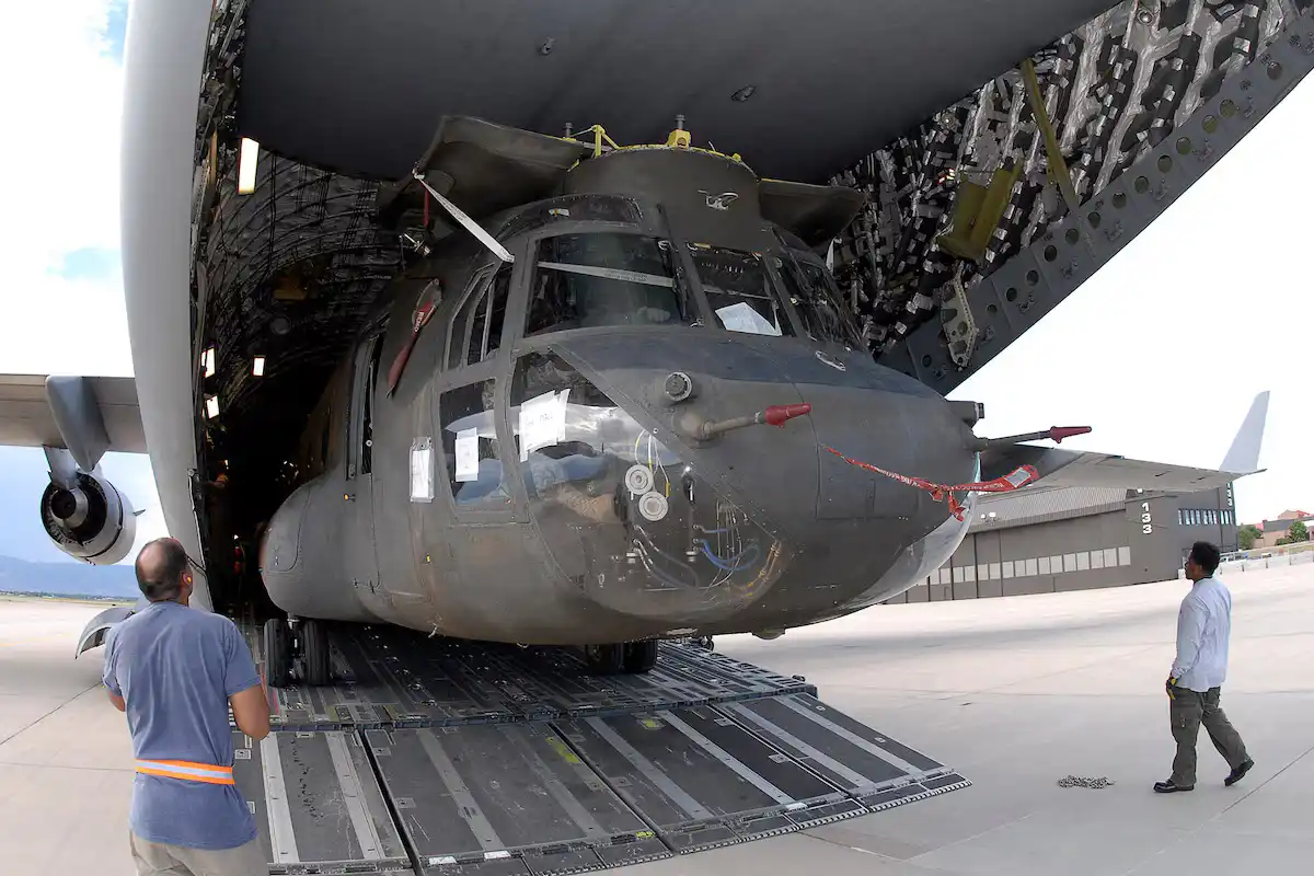 Inside the C-17 Globemaster III: The Cabin Engineering That Makes ...