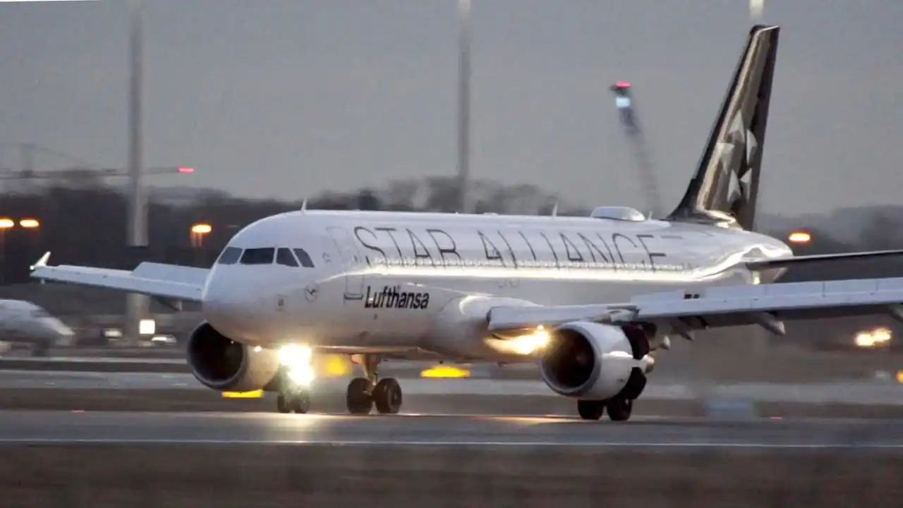 How Lufthansa Turned 100: The Complicated Legacy Behind Germany’s Flag ...