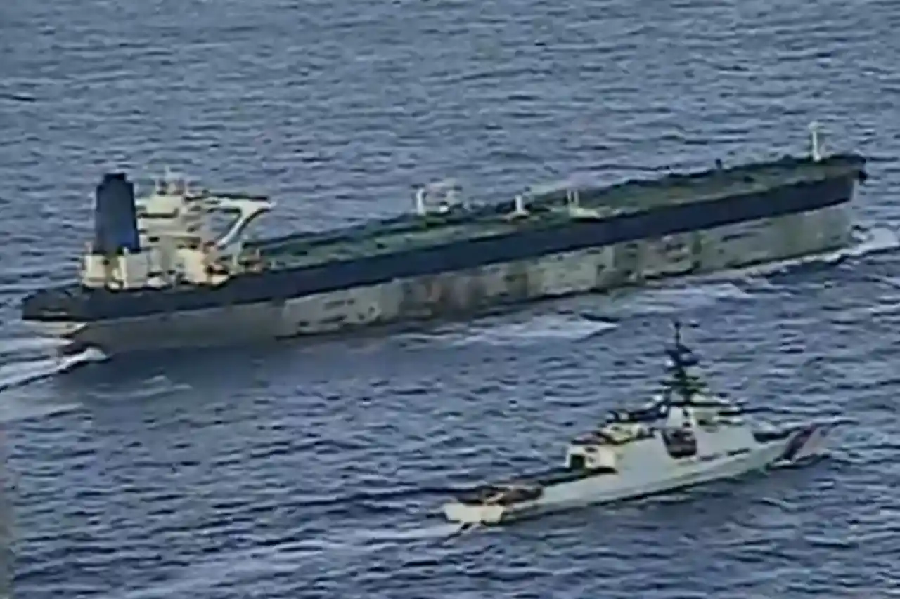 UK Confirms Intelligence Backing in U.S. Special Forces Seizure of ...