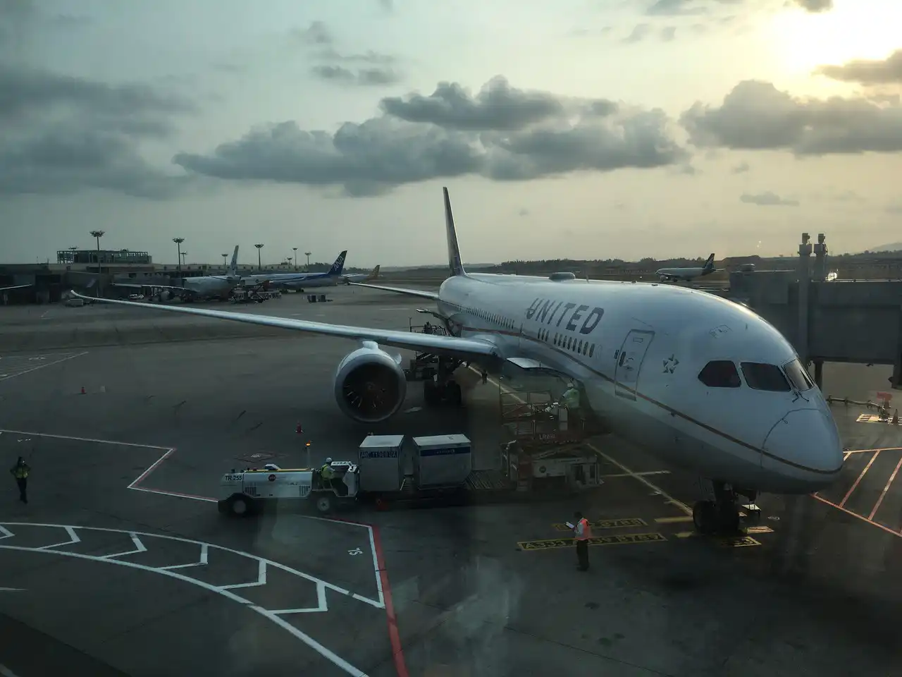 Up to 18-Hour Nonstop Flights: United Airlines Redefines Ultra-Long ...