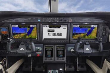 Pilotless Planes: Would You Fly on a Plane With No Pilot? - Bolt Flight