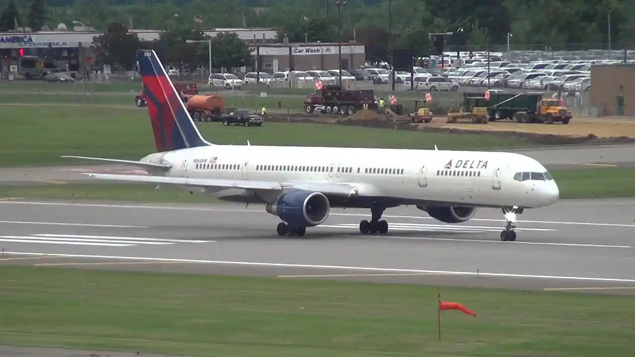 Delta’s Best Boeing 757-300 Routes You Need to Fly in 2026 - Bolt Flight