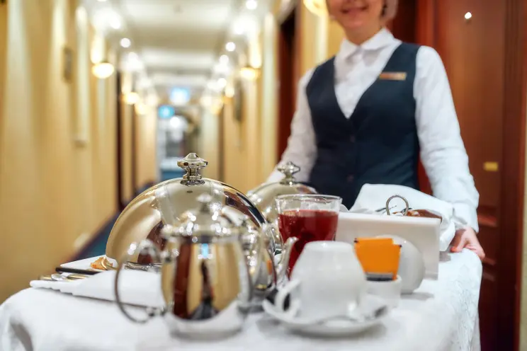 Hotel Room Service Tipping Etiquette: Navigating Fees, Cultures, and ...