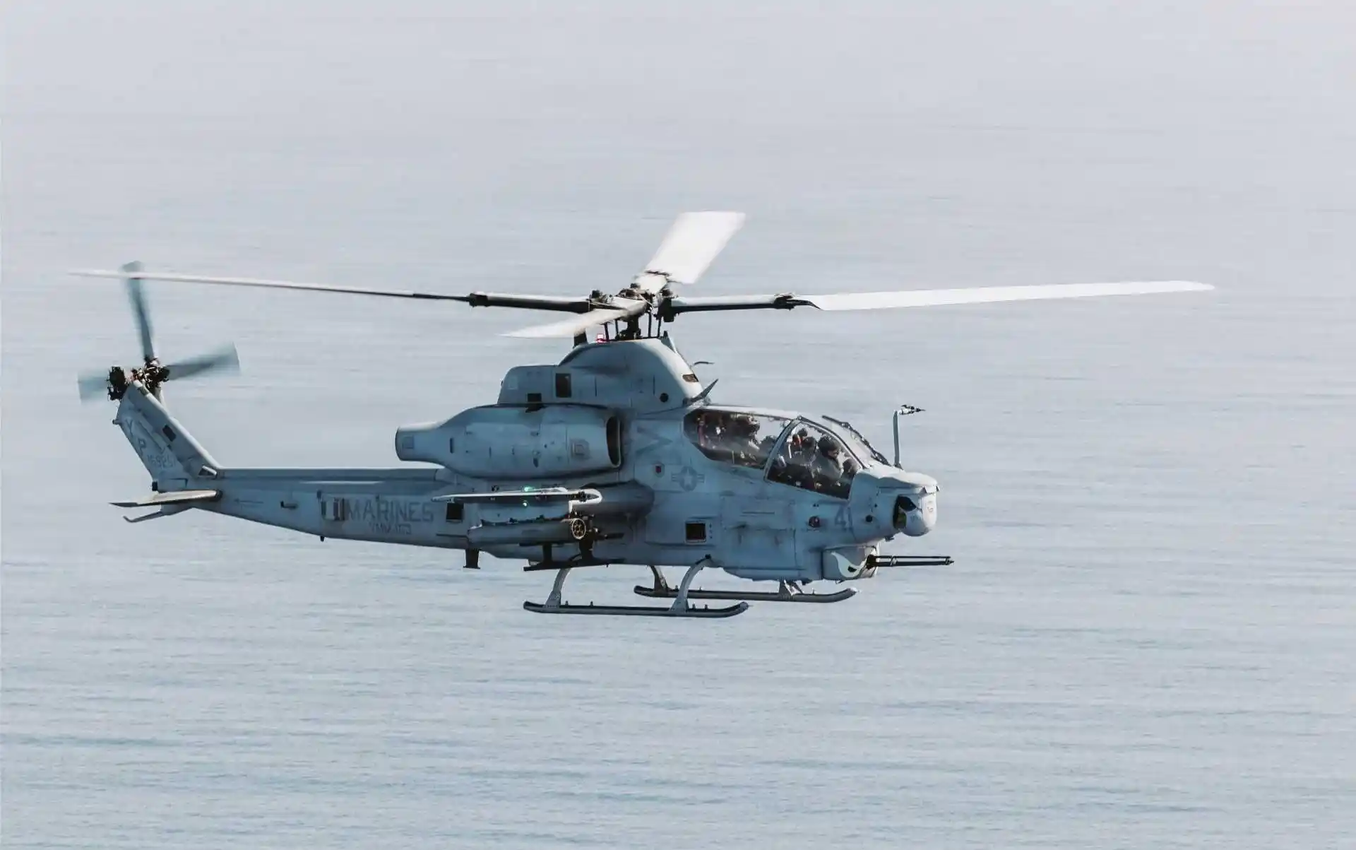 U.S. Marines Execute Live-Fire AH-1Z Viper Helicopter Operations Aboard ...