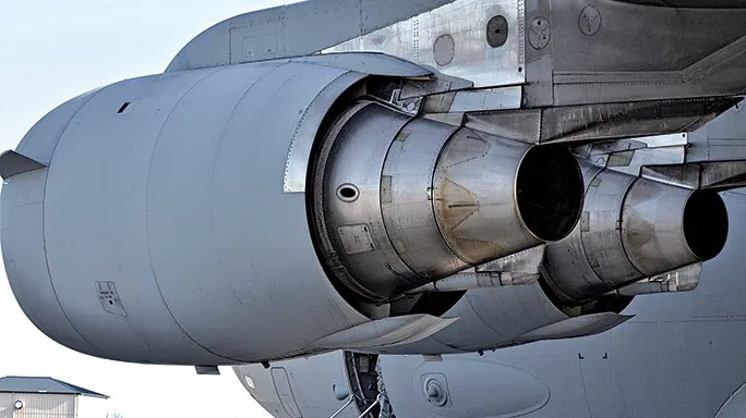 How Much Thrust Powers the C-17 Globemaster III’s Four Engines—and Why ...