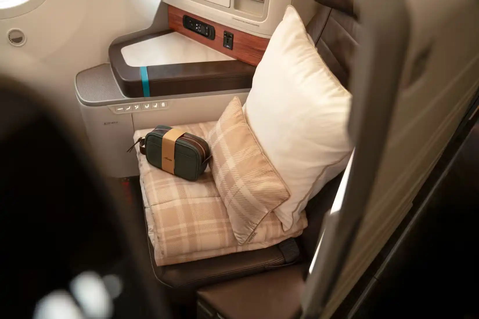 Next-Generation Comfort: The 6 Revolutionary Business Class Suites ...