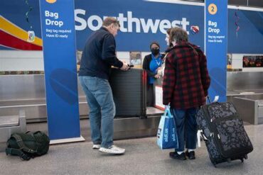 Southwest Airlines Bag Fees Shock Families: Why Checked Bags Now Cost ...