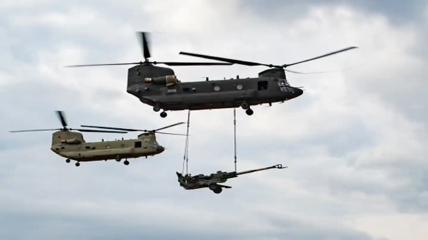 $324 Million Chinook Expansion: Why the U.S. Army Is Buying More Boeing ...